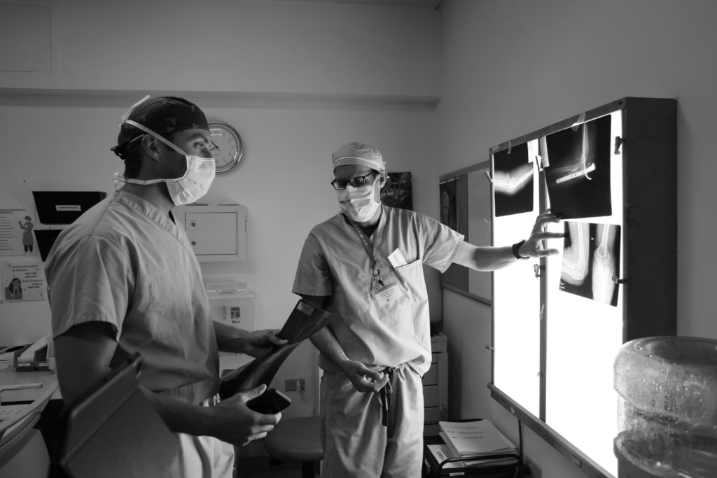 MM calendar bw - One World Surgery